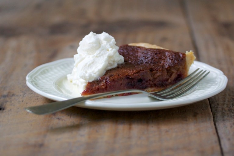 Damson plums make some damn fine plum pie | Gourmandistan